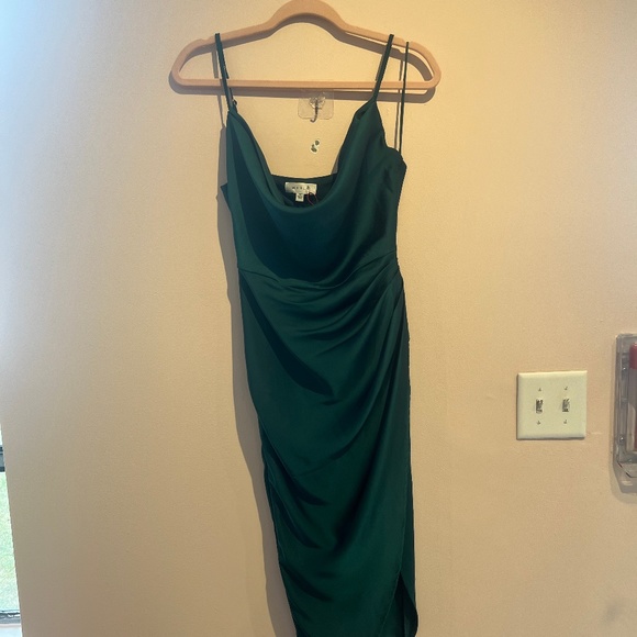 Mable | Dresses | Nwt Mable Emerald Green Midi Dress Sml Various Sizes ...